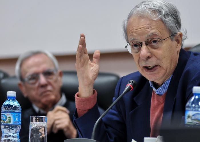 Con la vigencia de las ideas de José Martí