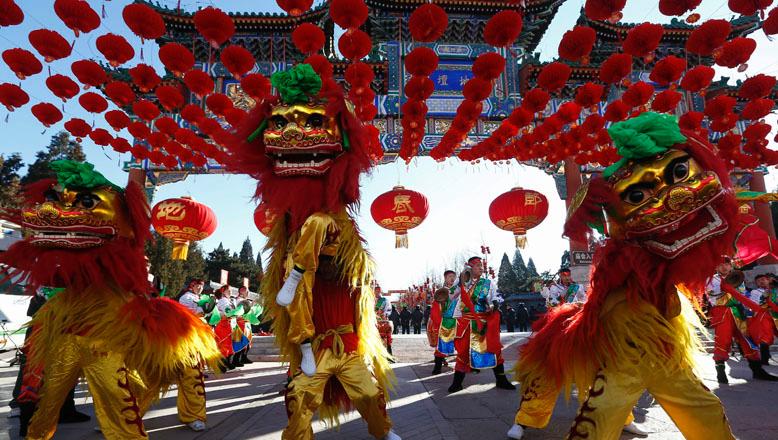 Nuevas tendencias cambian tradiciones chinas de Año Nuevo Lunar