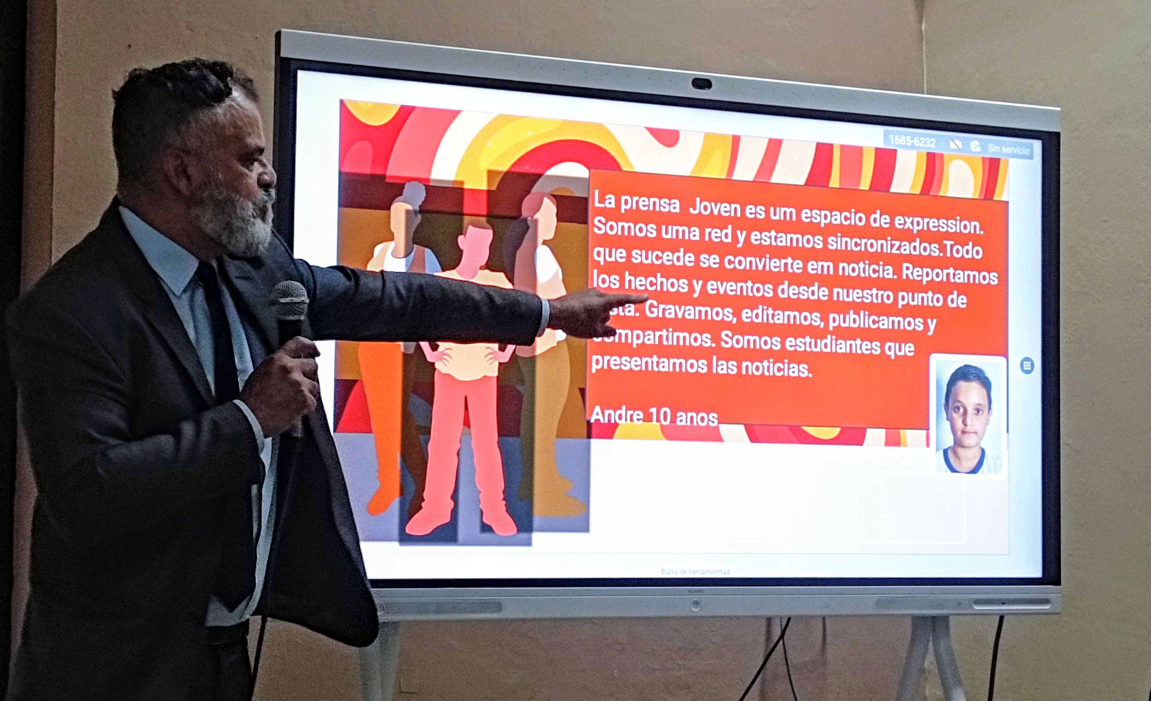Profesor Carlos Lima presenta en Cuba su experiencia educomunicativa